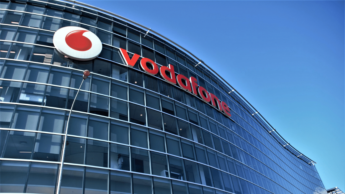Vodafone registra caída del 4,8 % en ingresos
